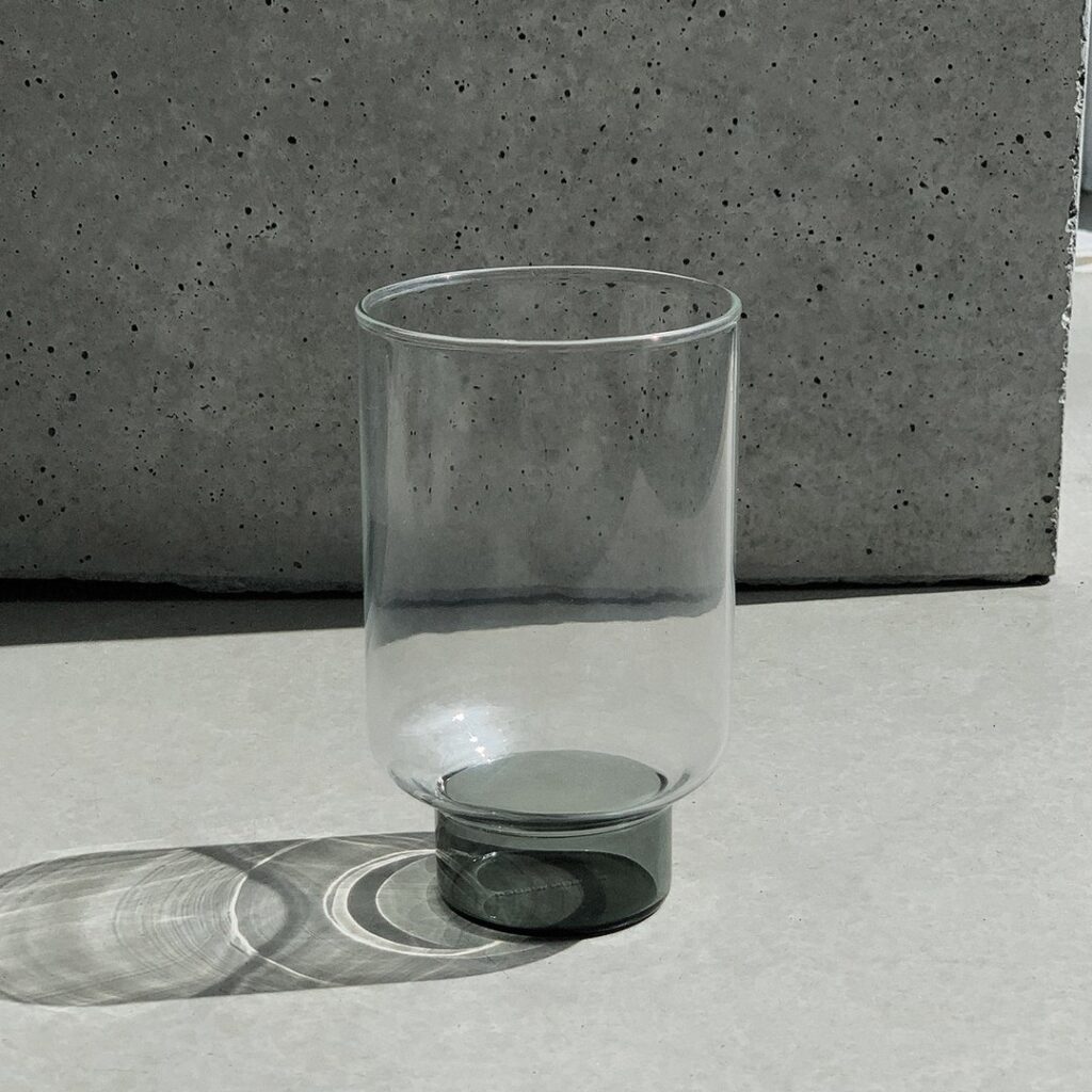Aita Smoke Base Glass Tall – Flock Studio