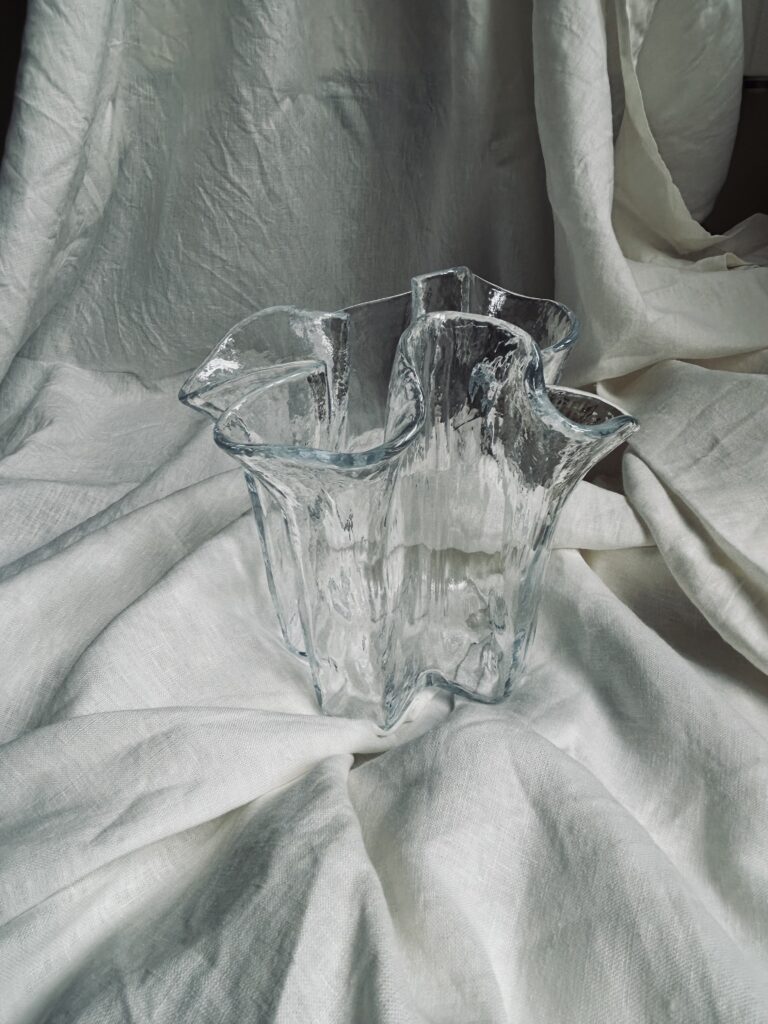 Muurla Glas Vase (by Pertti Kallioinen) – Flock Studio